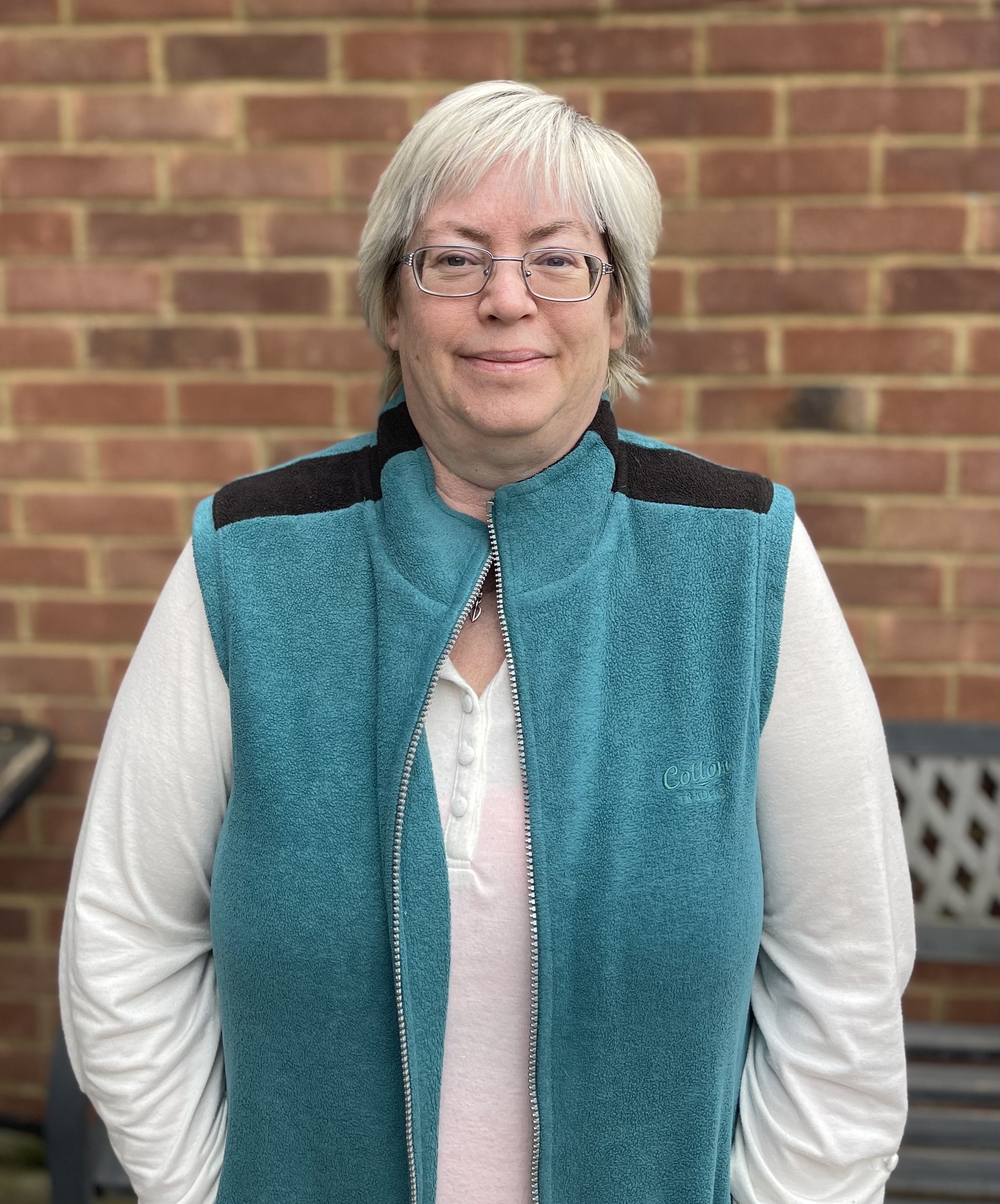 About Me | Clare Revell